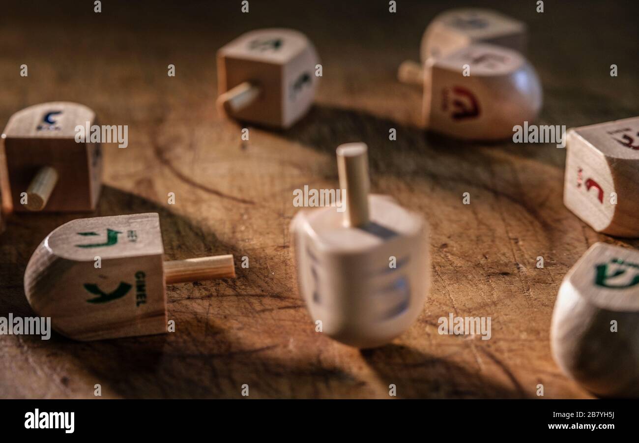 Dreidels hi-res stock photography and images - Alamy
