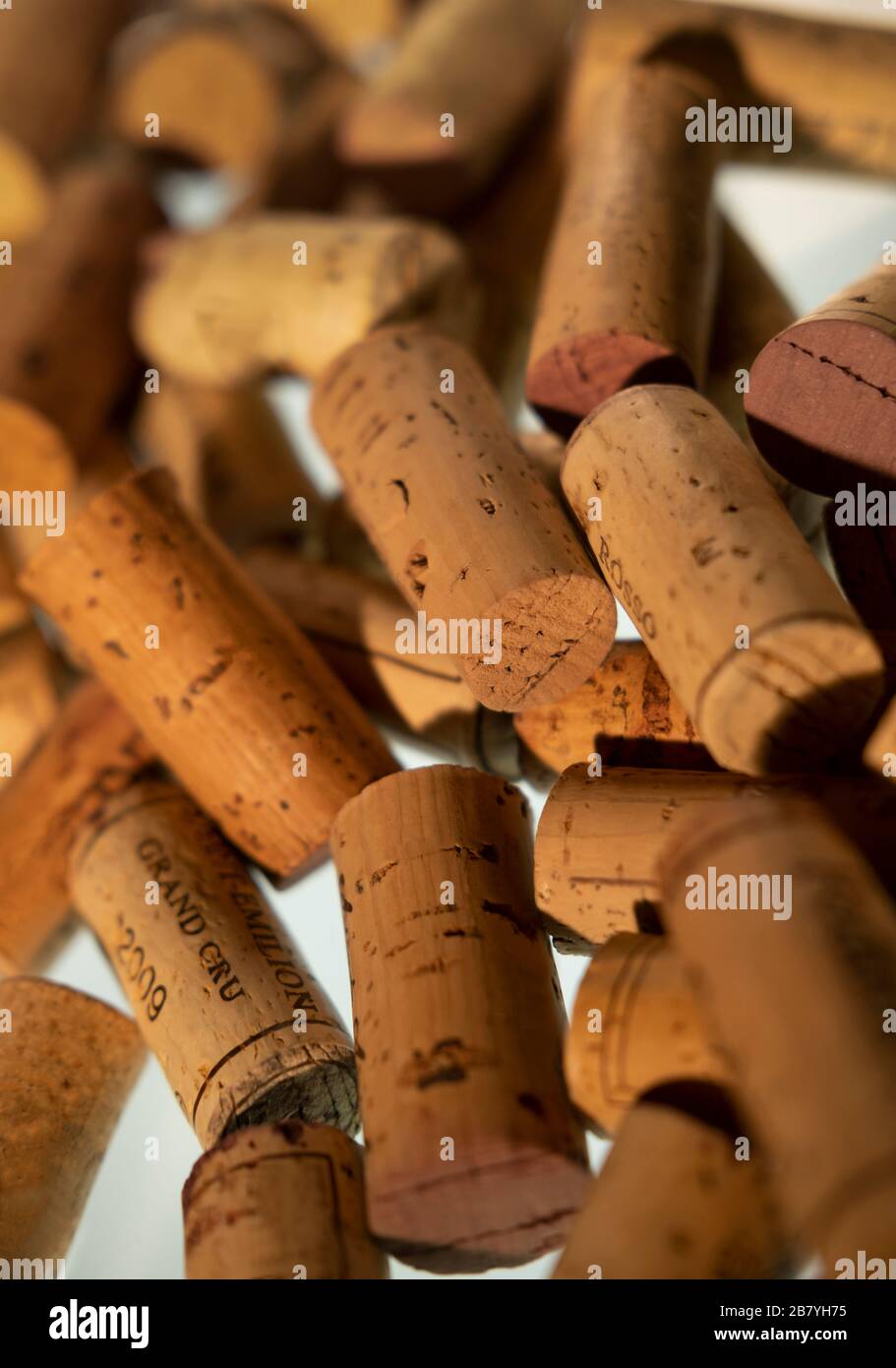 Collection of wine corks Stock Photo - Alamy