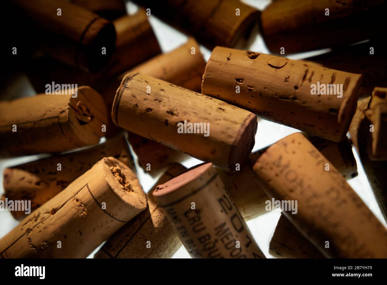 Collection of wine corks Stock Photo - Alamy