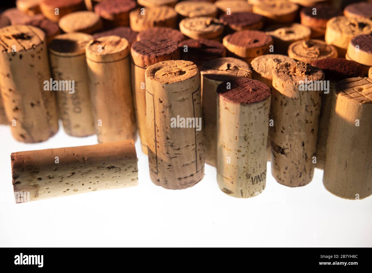 Collection of wine corks Stock Photo - Alamy