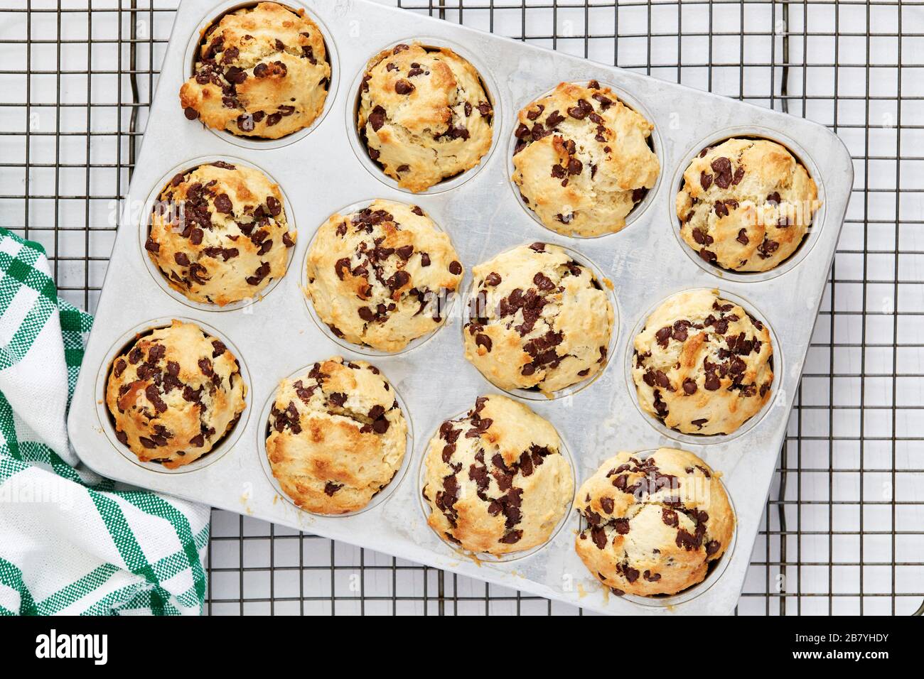 Group of muffin hi-res stock photography and images - Alamy