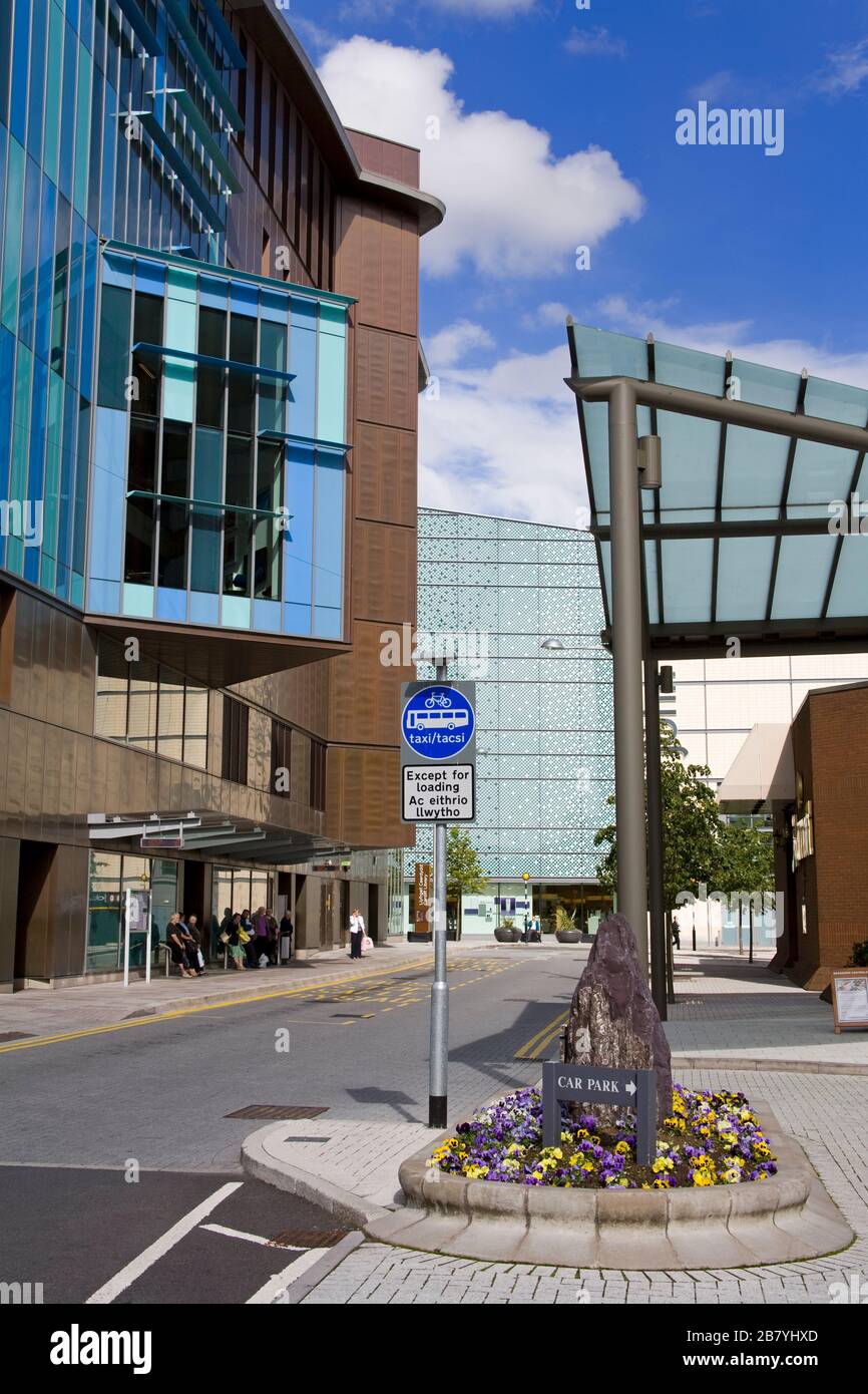 Cardiff central library hi-res stock photography and images - Alamy
