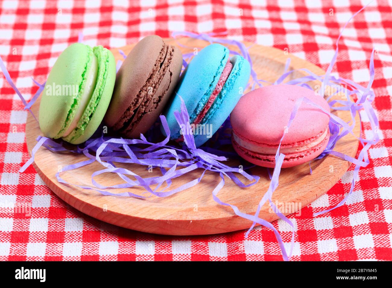 The macarons，Close-up, studio shot Stock Photo - Alamy