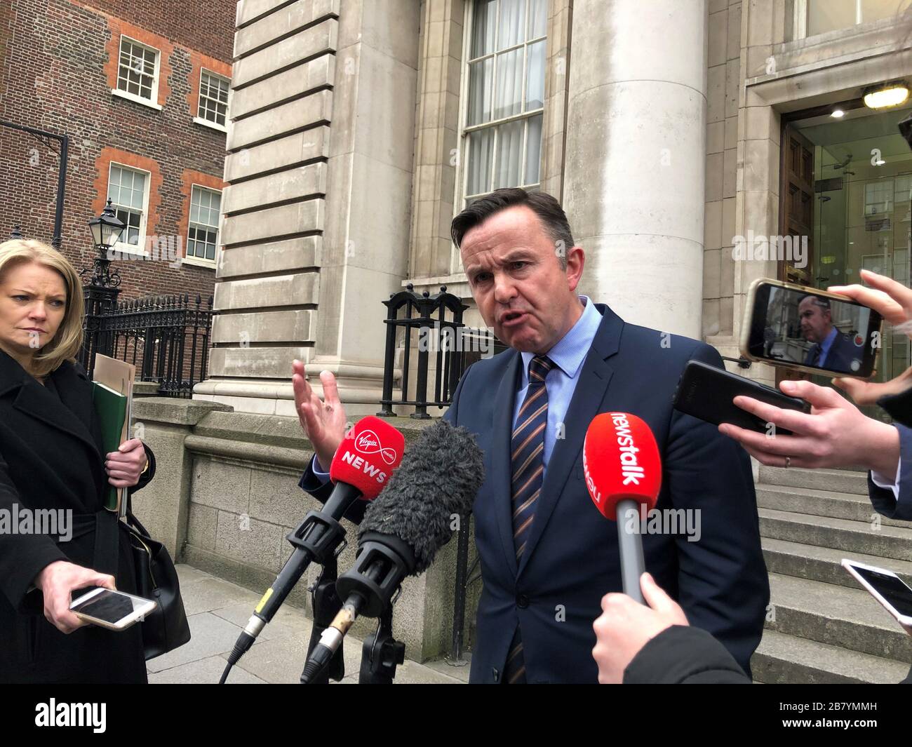 By the banks ceo hi-res stock photography and images - Alamy