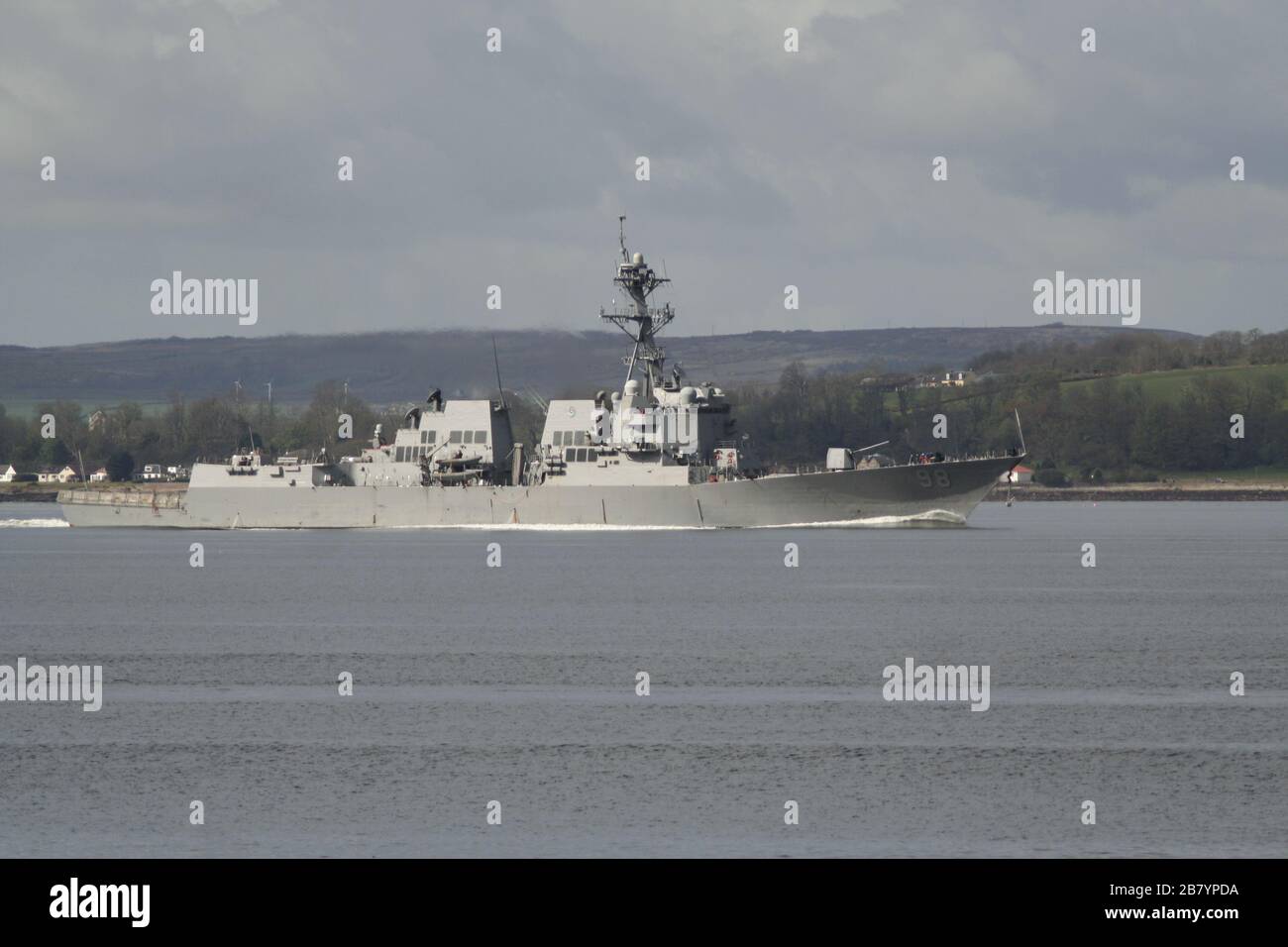 Uss forrest sherman ddg 98 hi-res stock photography and images - Alamy