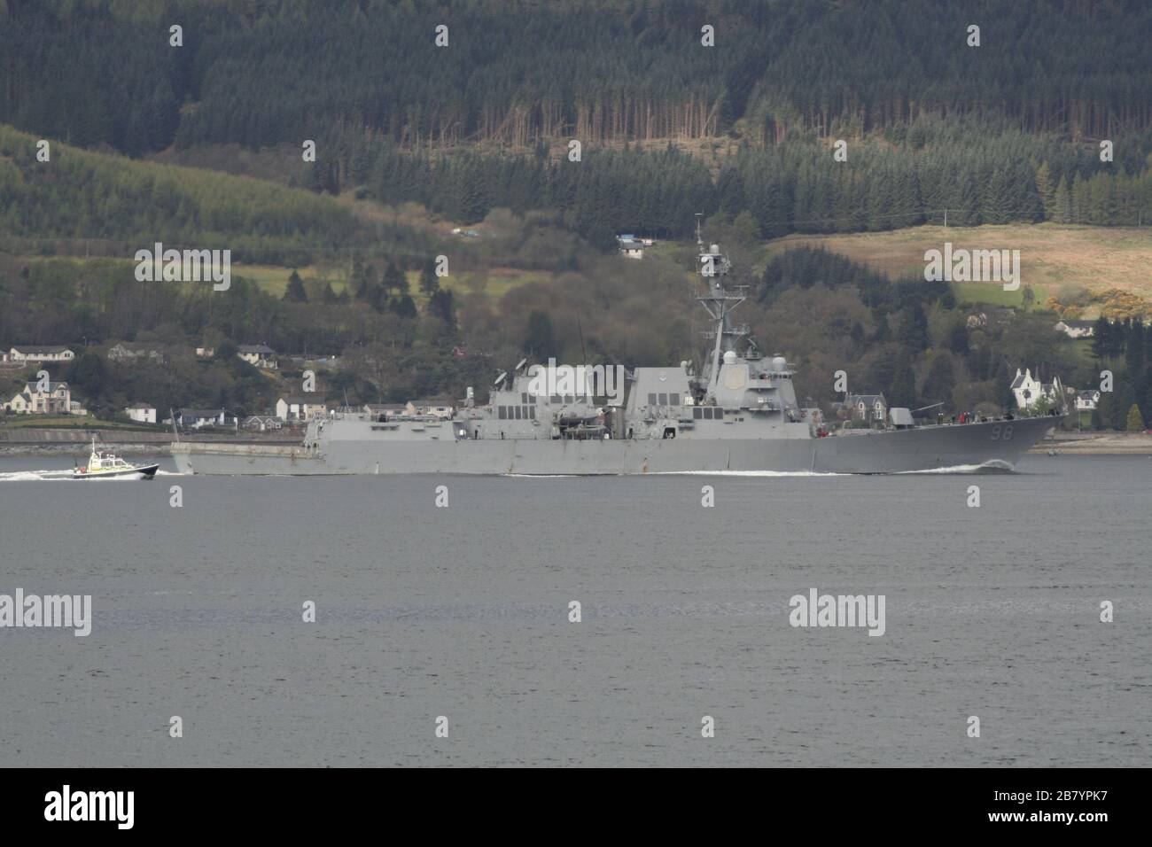USS Forrest Sherman (DDG-98), an Arleigh Burke-class destroyer operated ...