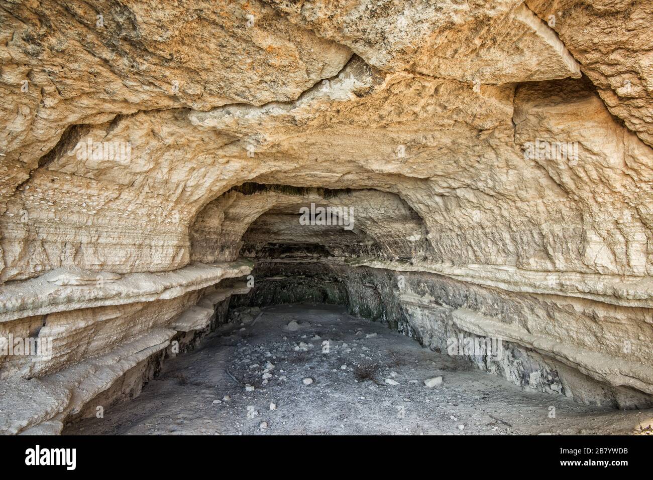 Dark limestone structure hi-res stock photography and images - Alamy