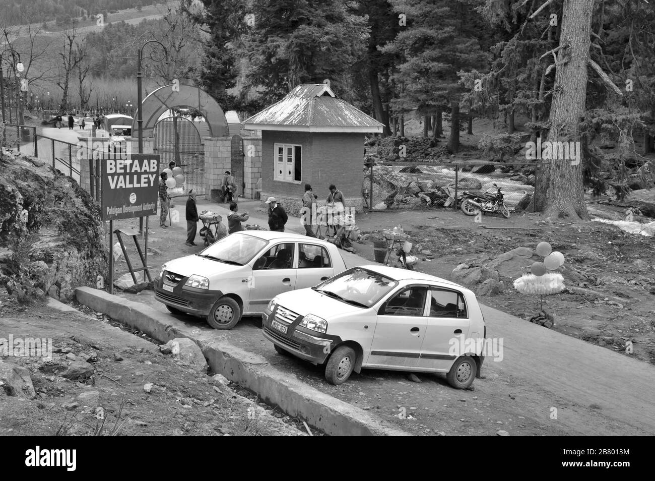 Betaab valley entrance, Pahalgam, Kashmir, Jammu and Kashmir, India ...