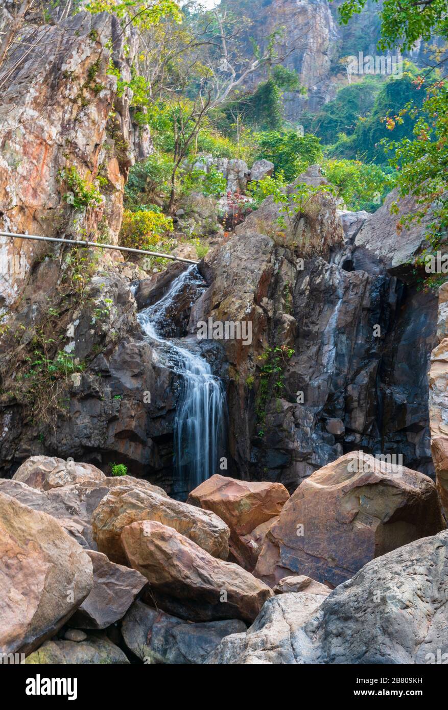 Sitakund Waterfall,a famous waterfall at Lulung, Odisha Stock Photo - Alamy