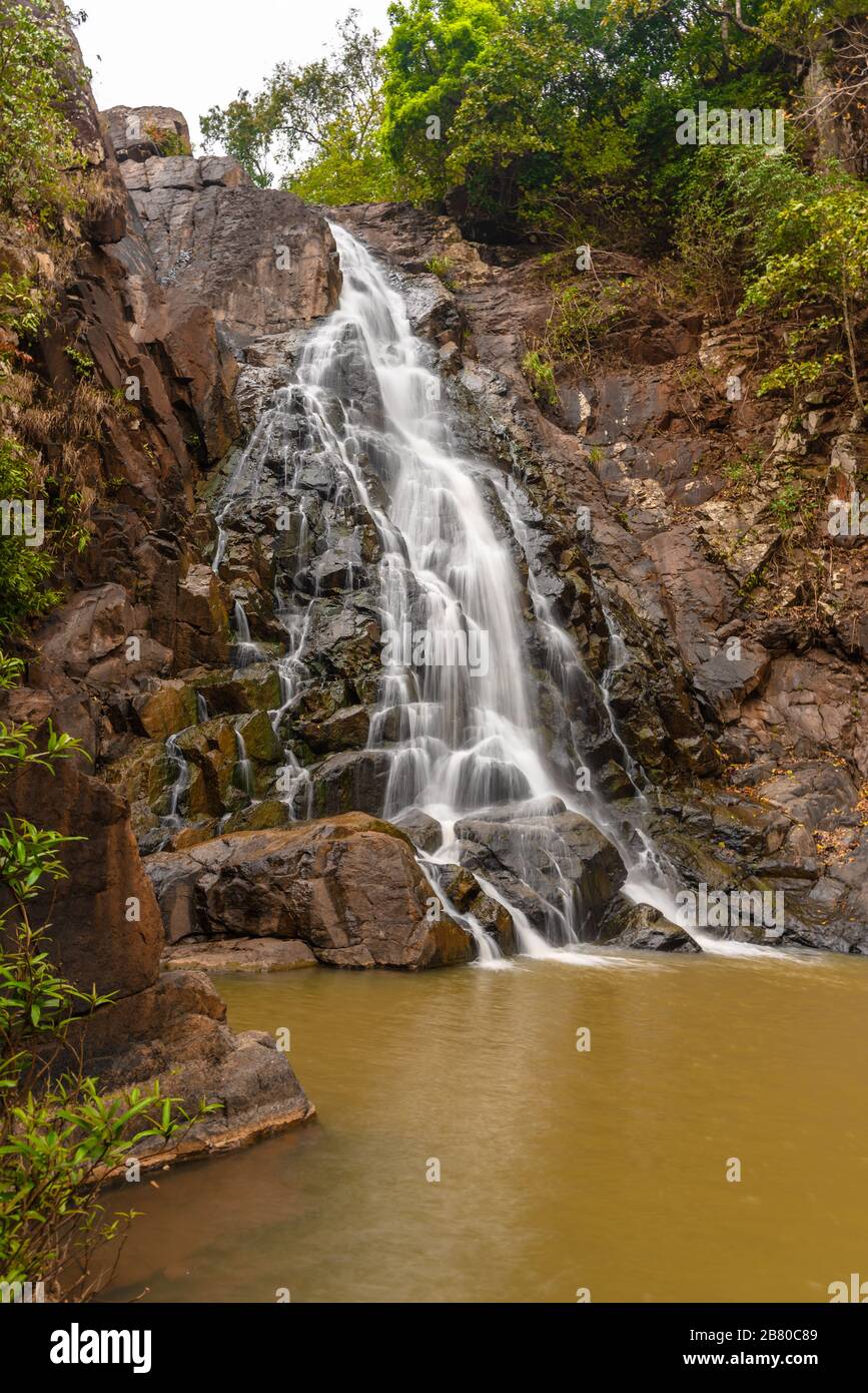 Uski waterfall hi-res stock photography and images - Alamy