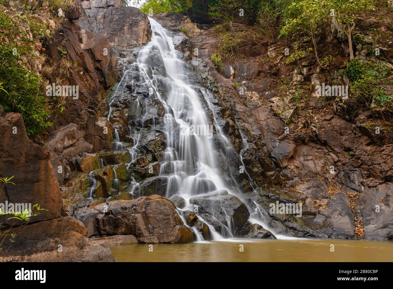 Uski waterfall hi-res stock photography and images - Alamy