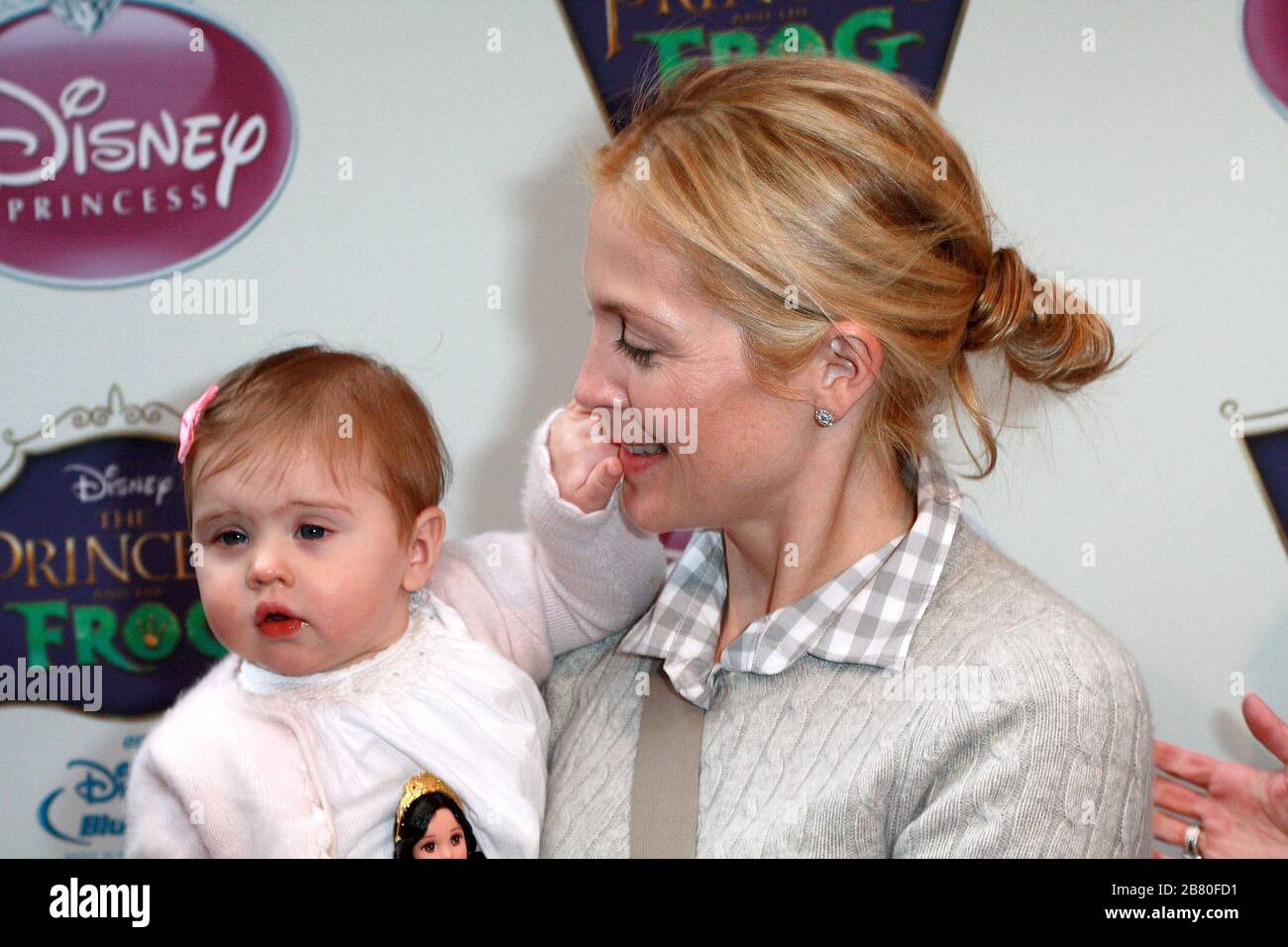 Kelly rutherford helena rutherford hi-res stock photography and images ...