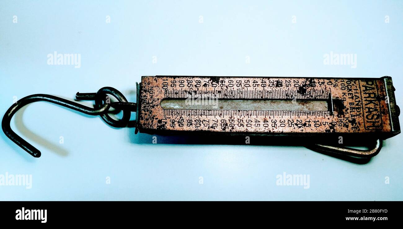 Woman holding justice scale hi-res stock photography and images - Alamy