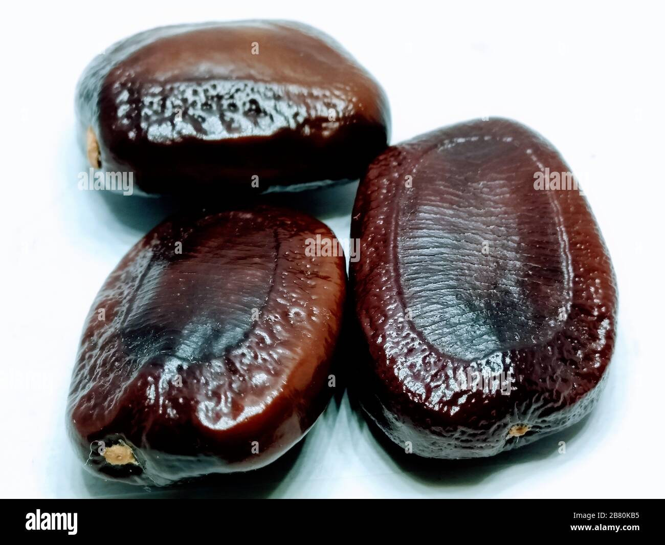 A picture of tamarind seeds Stock Photo - Alamy