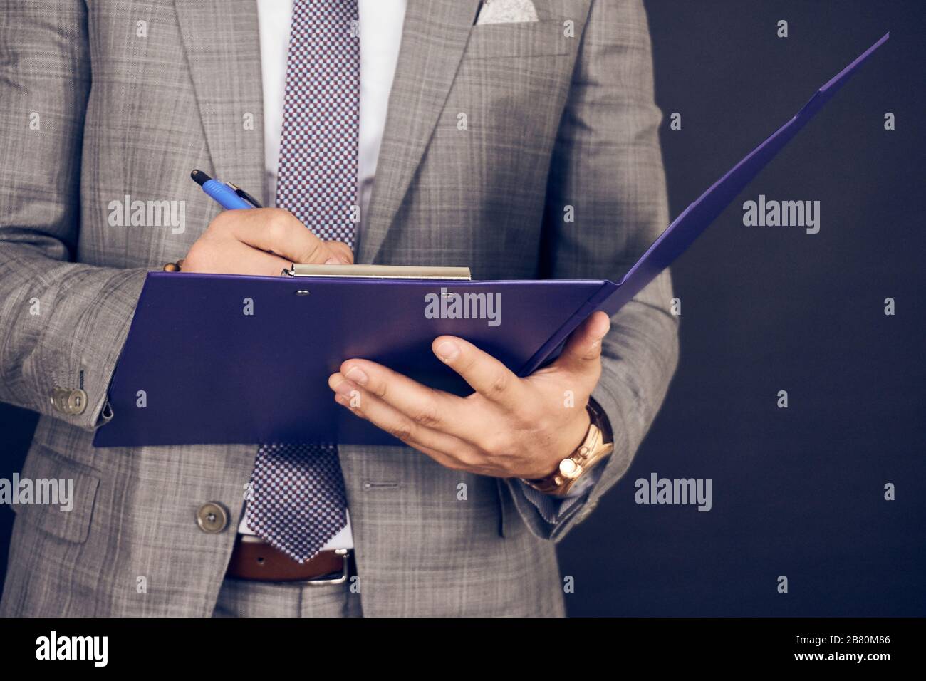 Writing in paper icon hi-res stock photography and images - Alamy