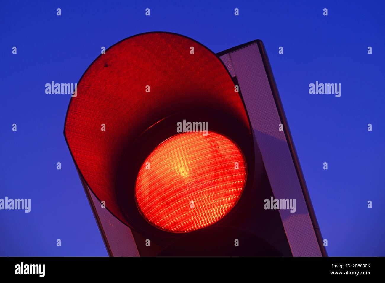 Red Light Traffic Signal Uk High Resolution Stock Photography and ...