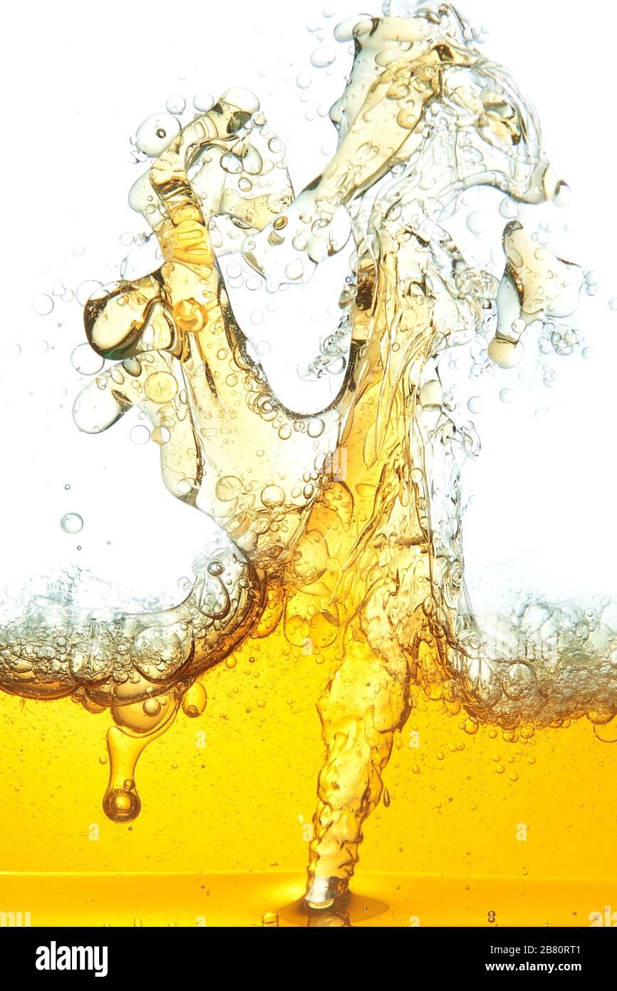 Spilled oil hi-res stock photography and images - Alamy