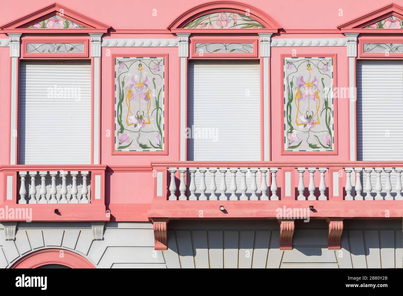 Liberty style hi-res stock photography and images - Alamy