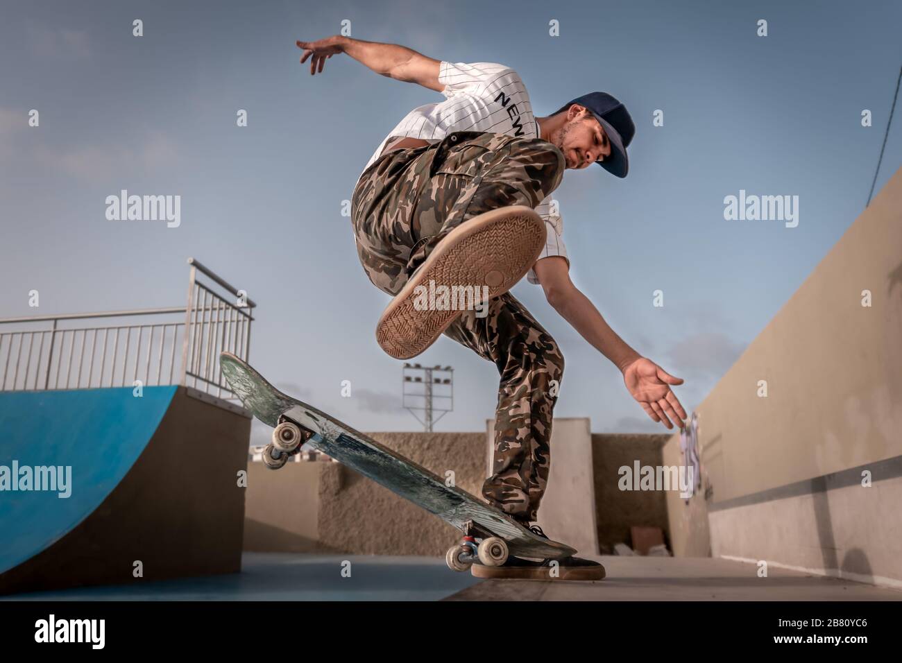Boy falling off a skateboard hi-res stock photography and images - Alamy