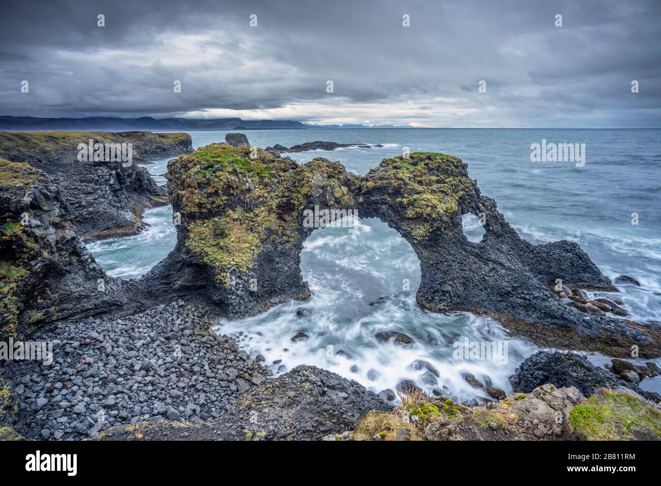 Impressive arch hi-res stock photography and images - Alamy
