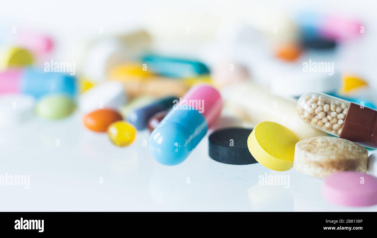 Pills pattern hi-res stock photography and images - Alamy