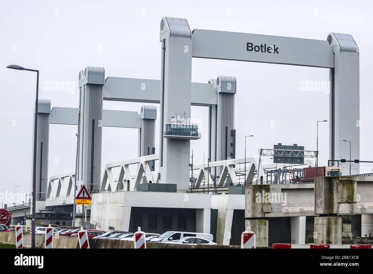 Botlekbrug hi-res stock photography and images - Alamy