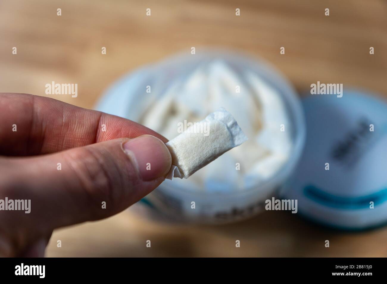 Snus norway hi-res stock photography and images - Alamy