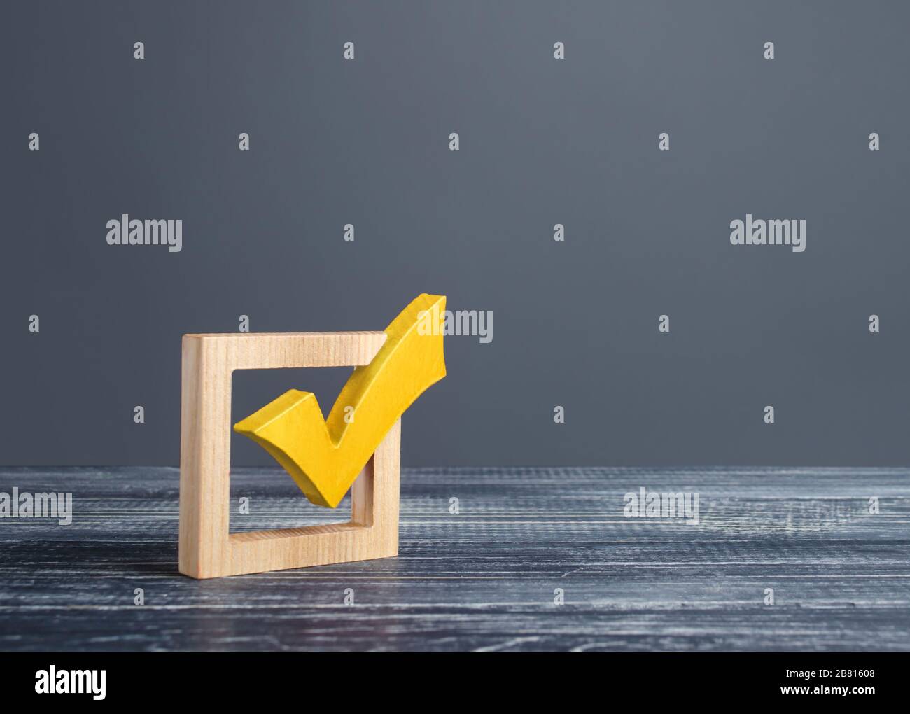 Opinion poll hi-res stock photography and images - Alamy