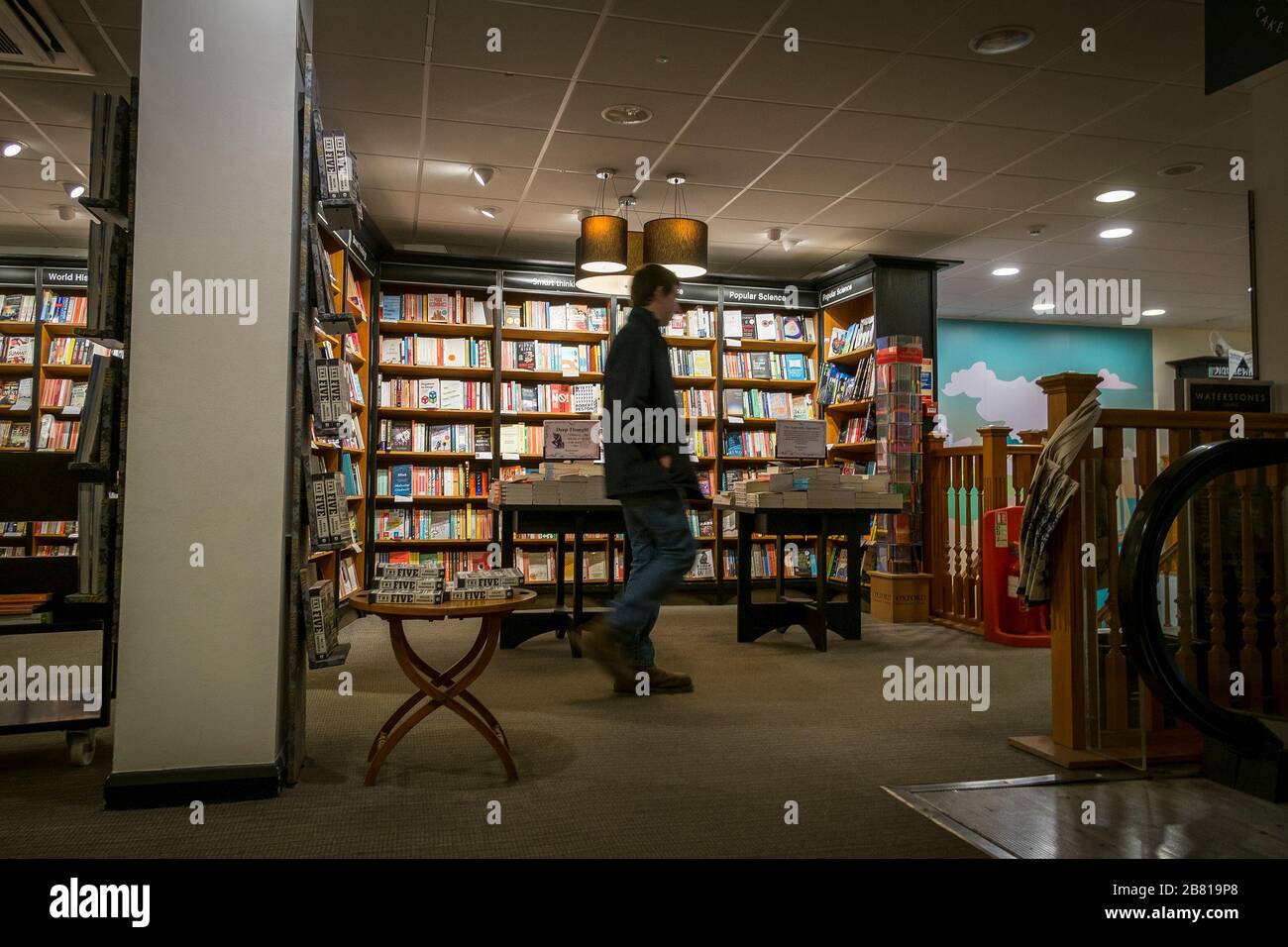 Customer walking hi-res stock photography and images - Alamy