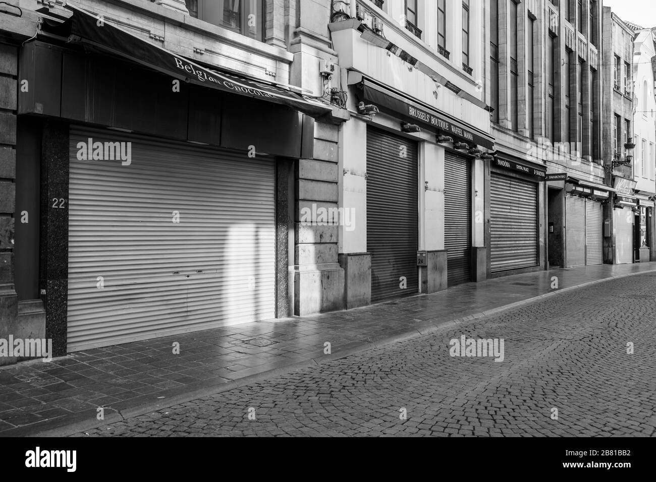 Pandemic restaurant Black and White Stock Photos & Images - Alamy