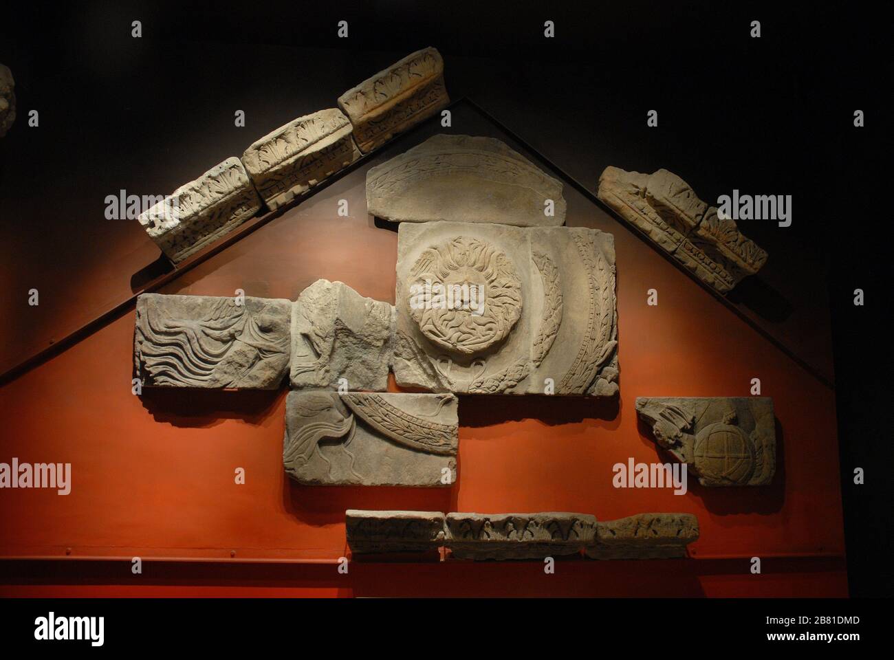 Roman temple britain hi-res stock photography and images - Alamy