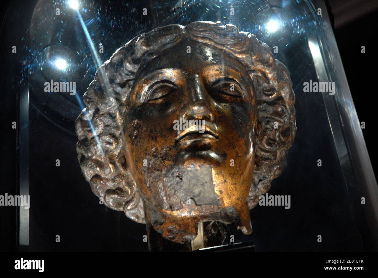Minerva head bath hi-res stock photography and images - Alamy