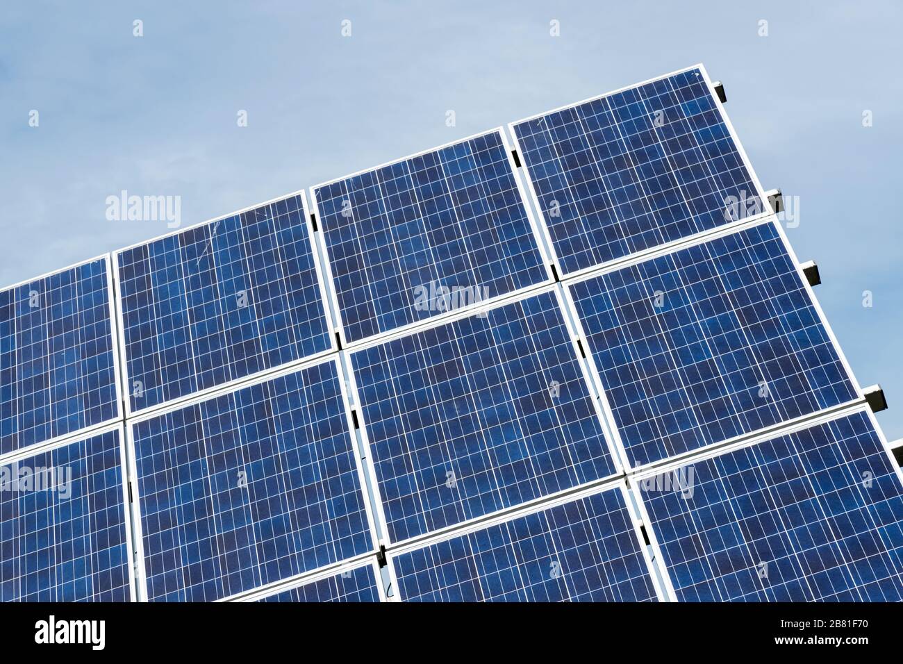Solar panels, photovoltaics, with sun tracking systems - alternative ...