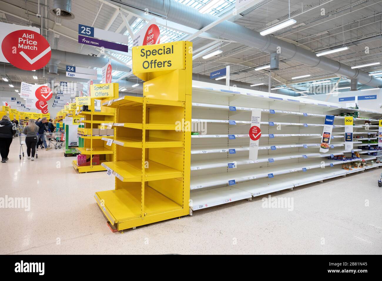 Empty shelves in tesco hi-res stock photography and images - Alamy