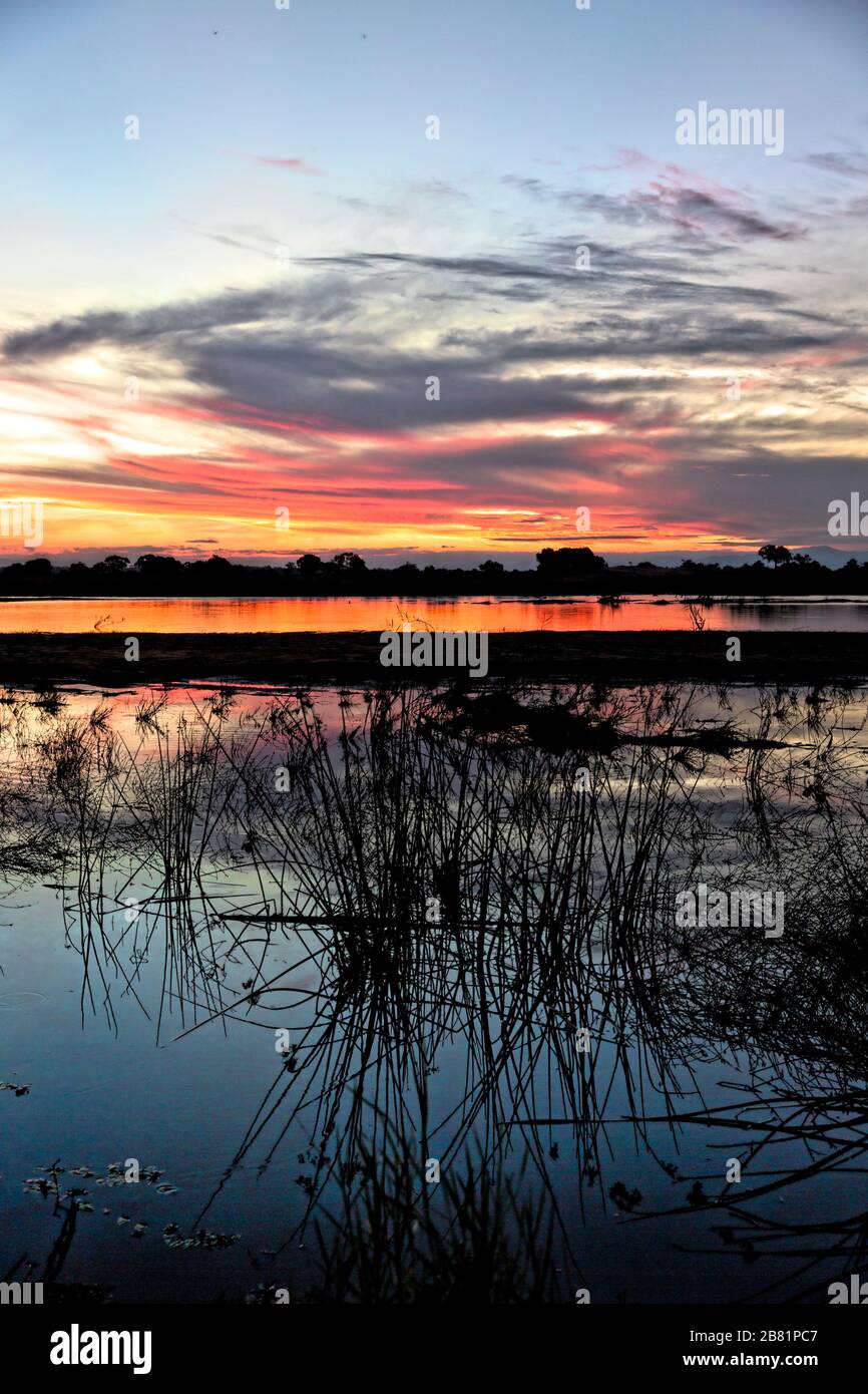 Chirundu border hi-res stock photography and images - Alamy