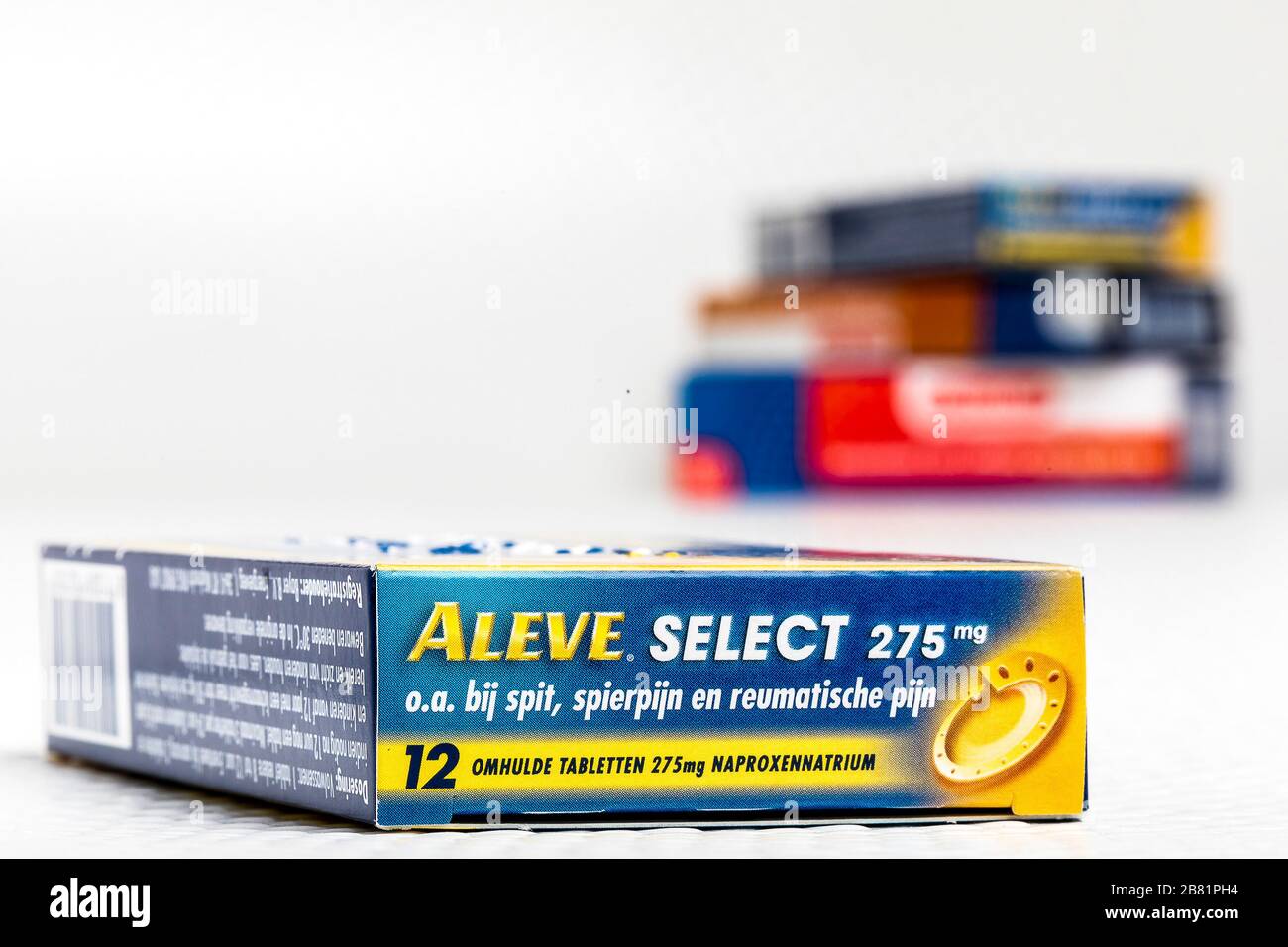 TILBURG - 17-03-2020, Packshot of painkiller, pain reliever. Aleve ...