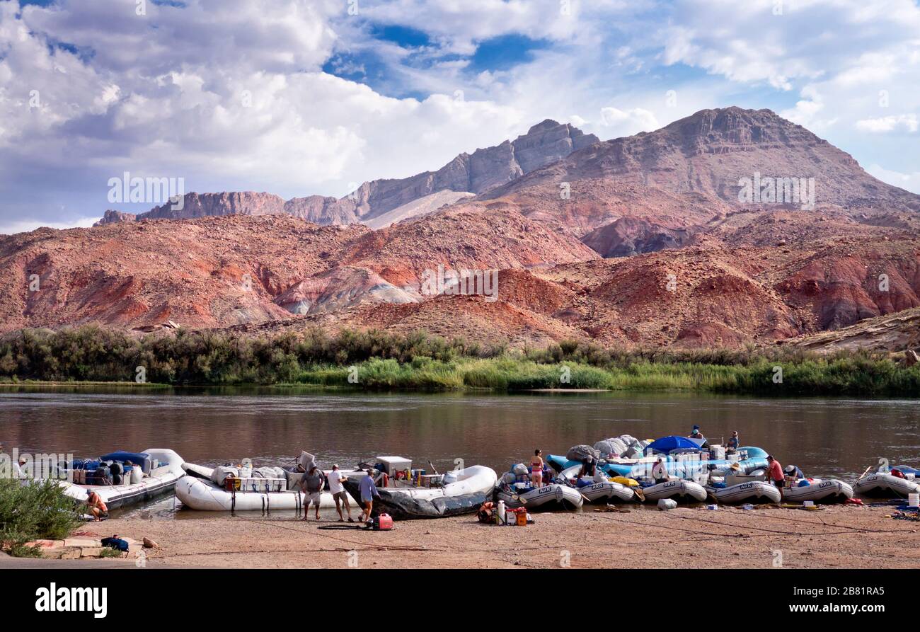 Vermillion river rafting hi-res stock photography and images - Alamy