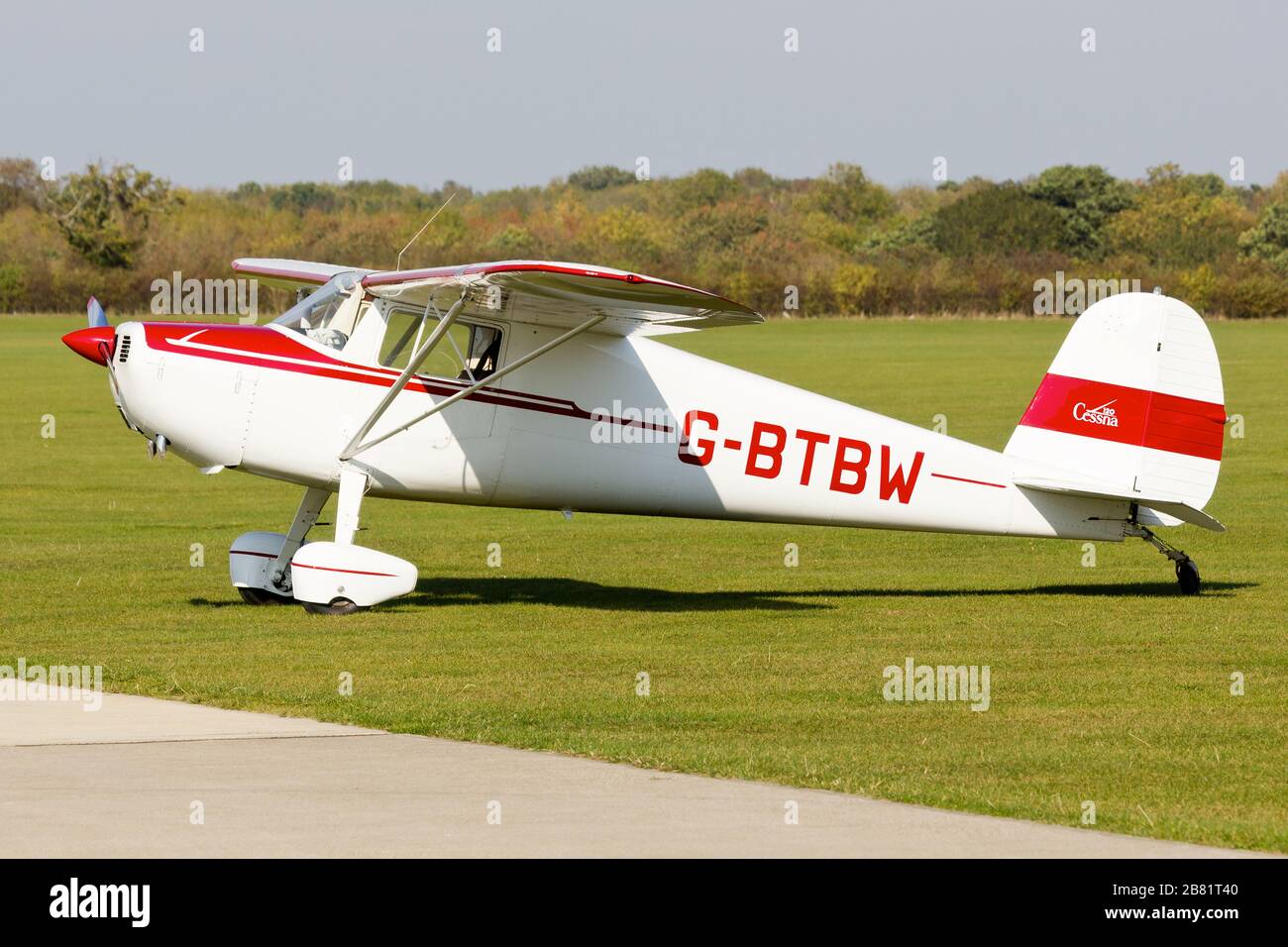 Cessna 120 g btbw hi-res stock photography and images - Alamy