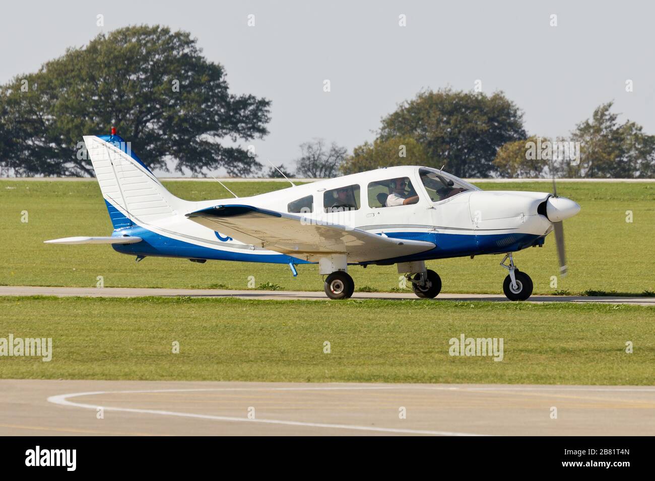 Piper pa 28 plane hi-res stock photography and images - Alamy