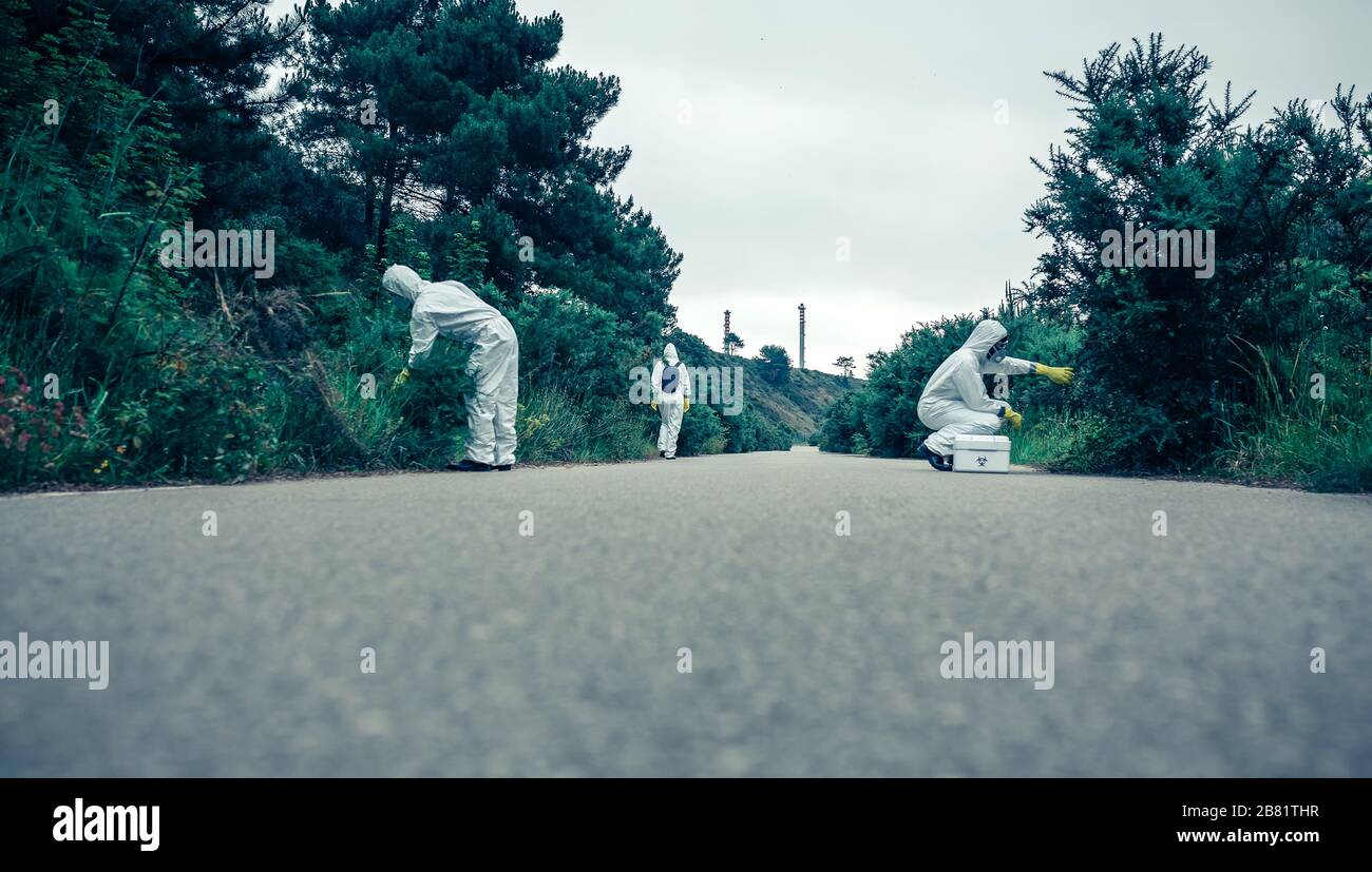 Quarantine suit hi-res stock photography and images - Alamy