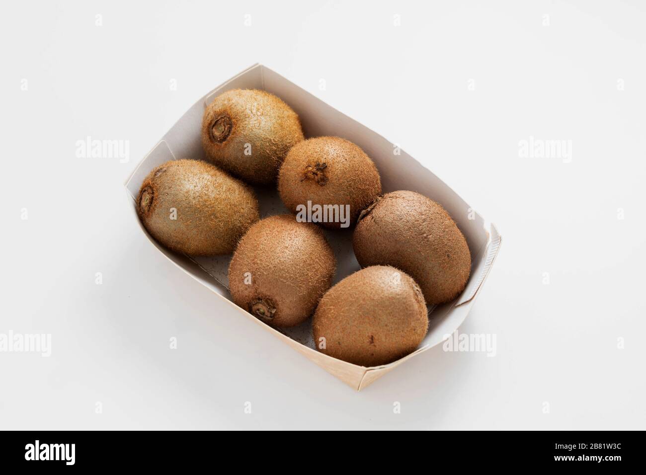Kiwi fruits in packaging hi-res stock photography and images - Alamy