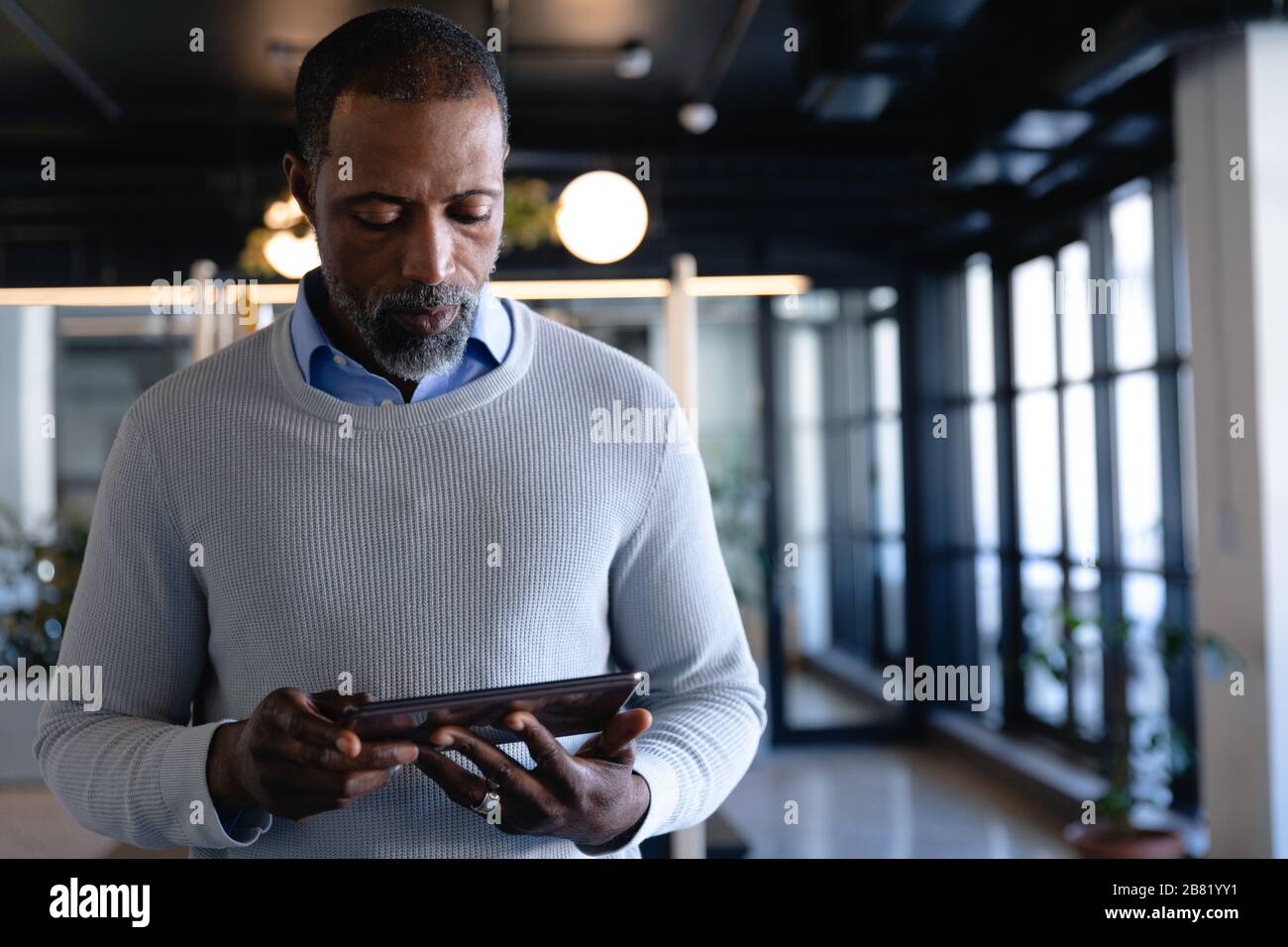 African digital tablet hi-res stock photography and images - Alamy