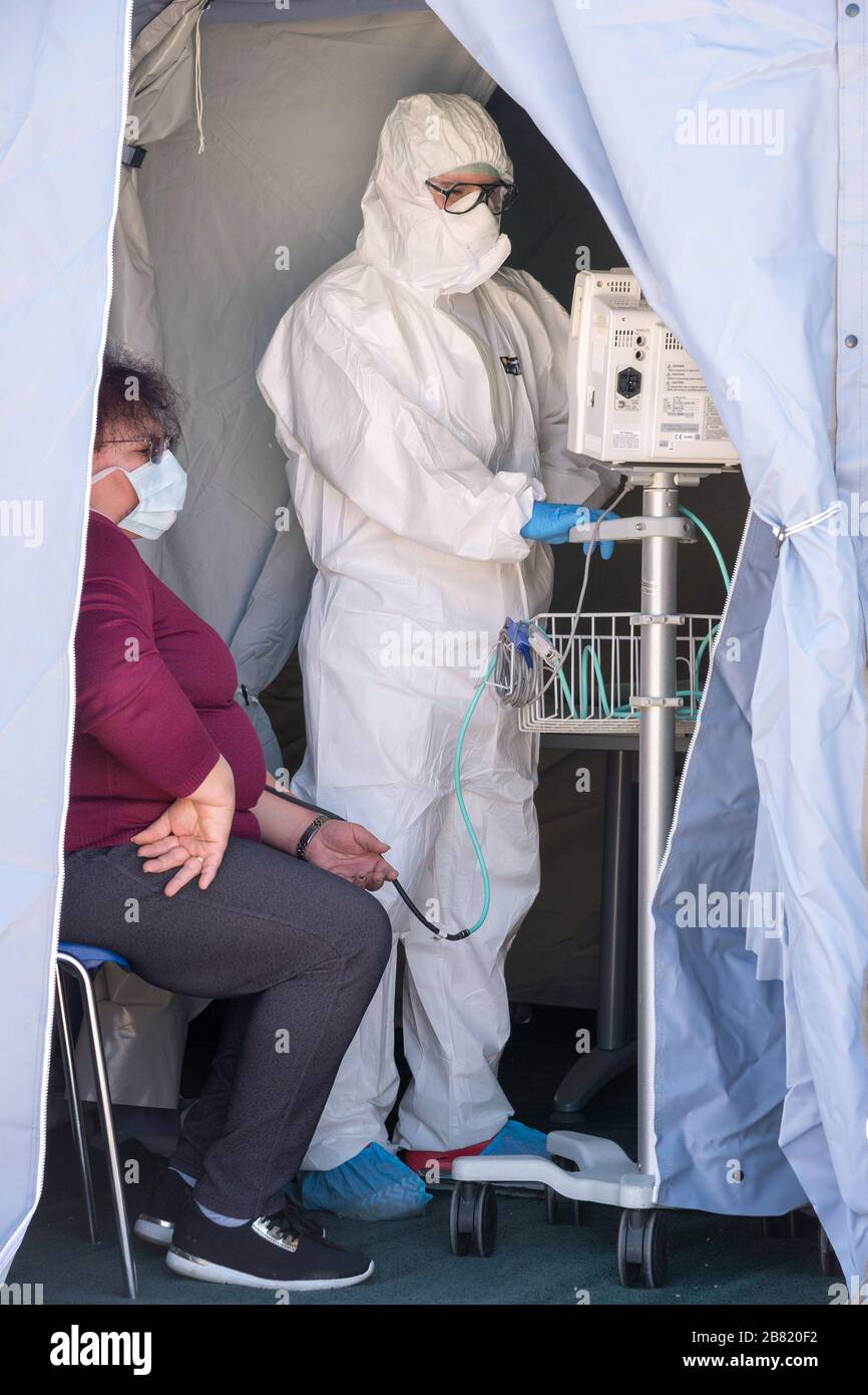 Croupette Oxygen Tent