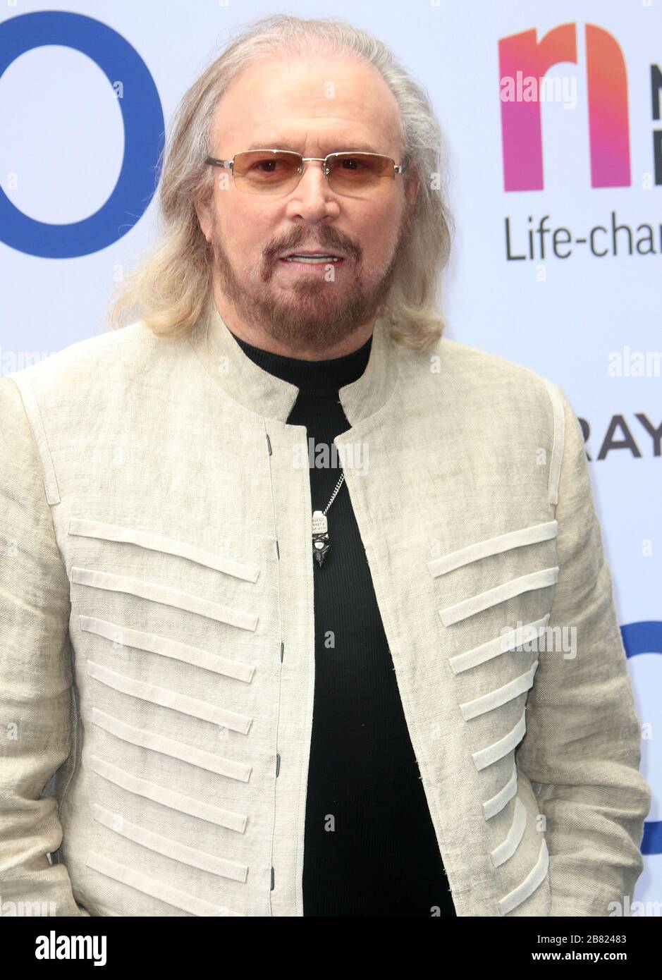 2017 Barry Gibb High Resolution Stock Photography and Images - Alamy