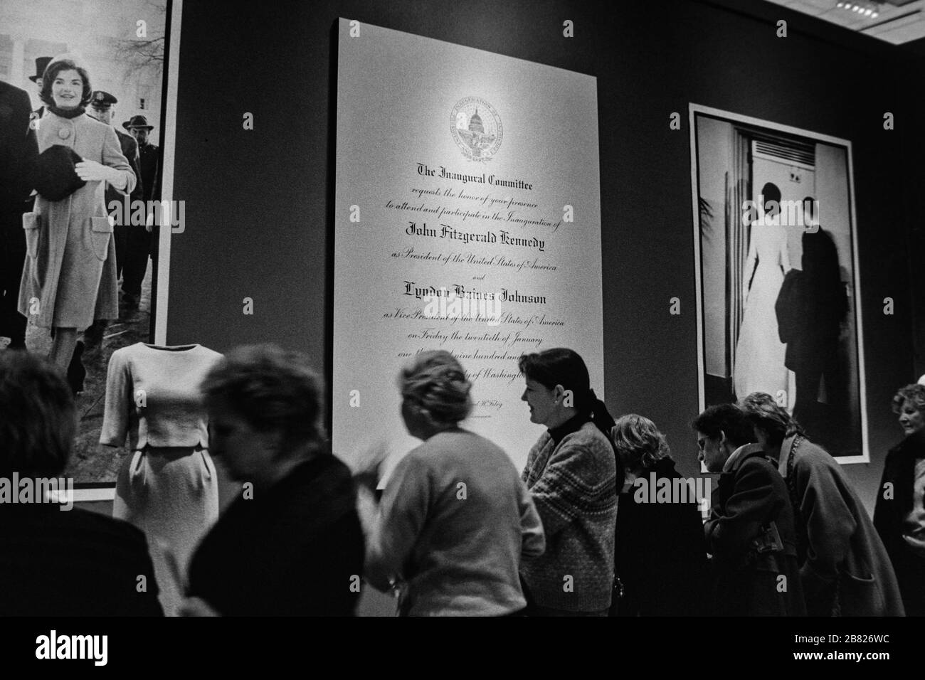 Crowd kennedy Black and White Stock Photos & Images - Alamy