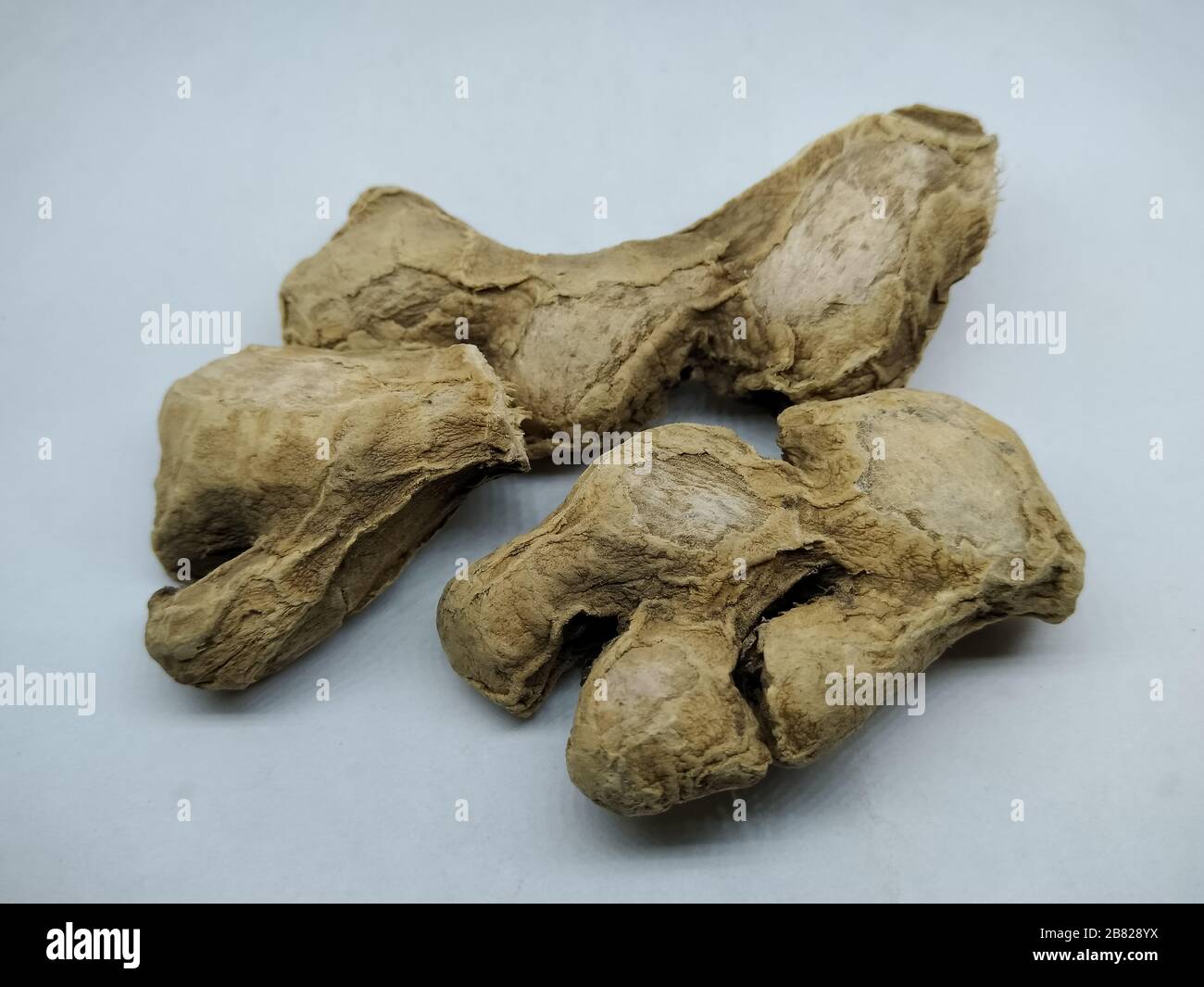 Slices dry ginger raw hi-res stock photography and images - Alamy