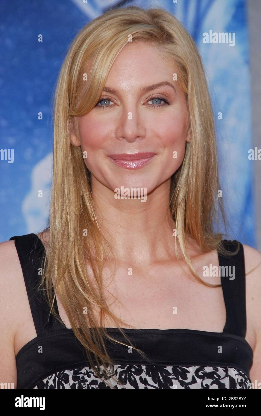 Elizabeth Mitchell at the World Premiere of "The Santa Clause 3: The ...