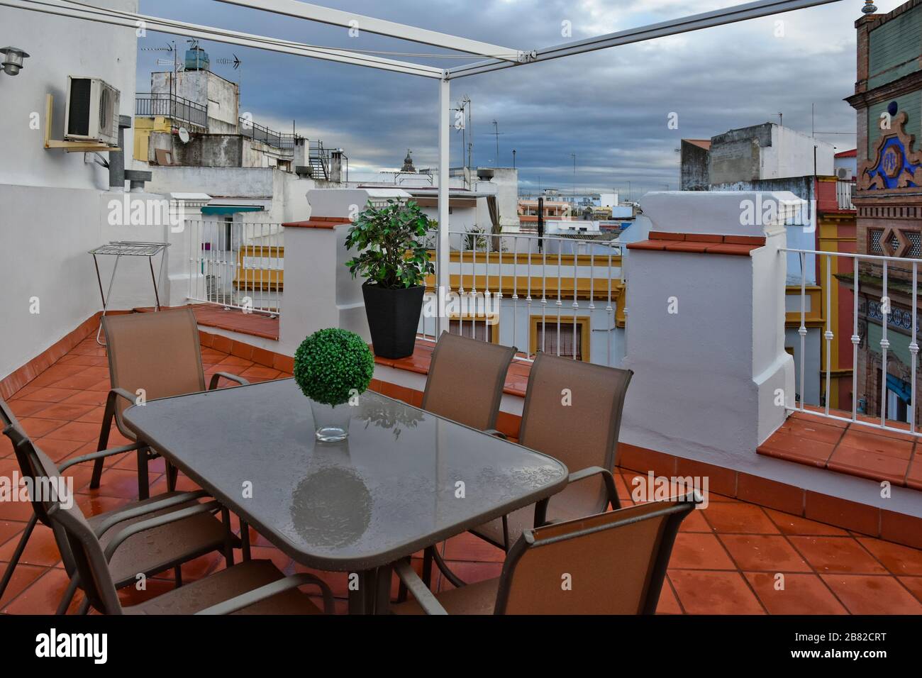 Seville lifestyle hi-res stock photography and images - Alamy