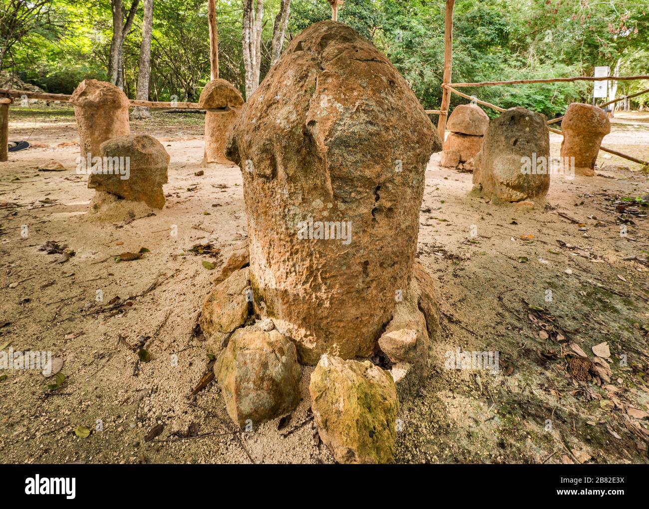 Phallus symbol hi-res stock photography and images - Alamy