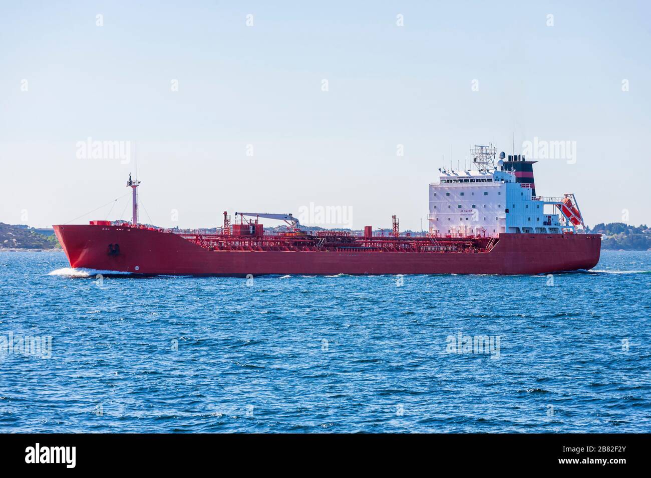 Red freighter hi-res stock photography and images - Alamy